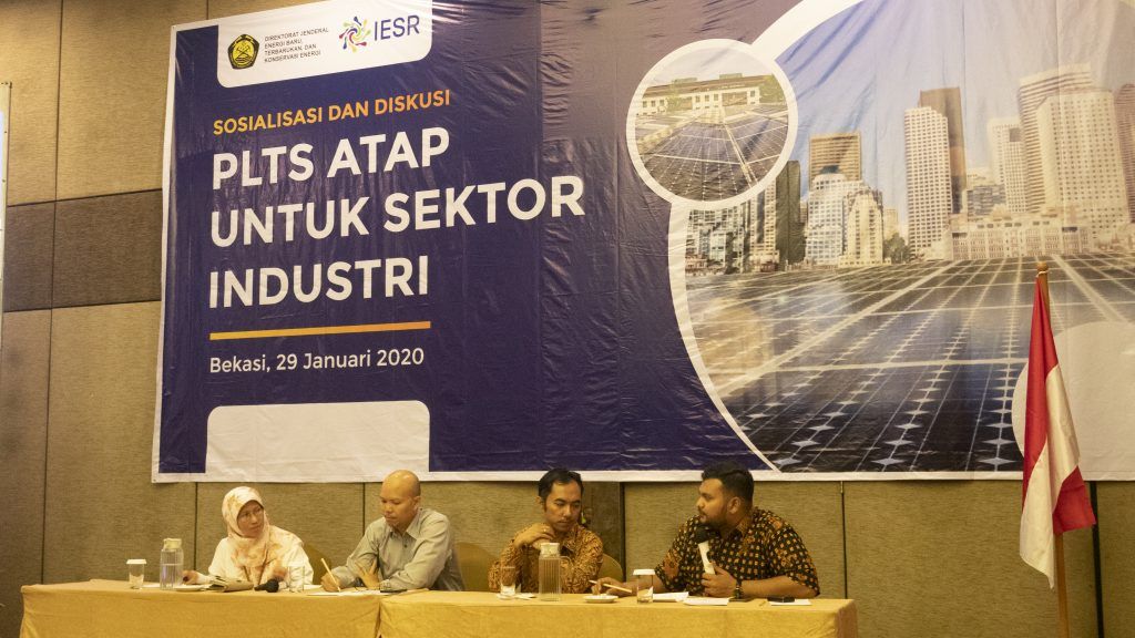 Kementerian ESDM dan IESR Gelar Sosialisasi PLTS Atap - IESR