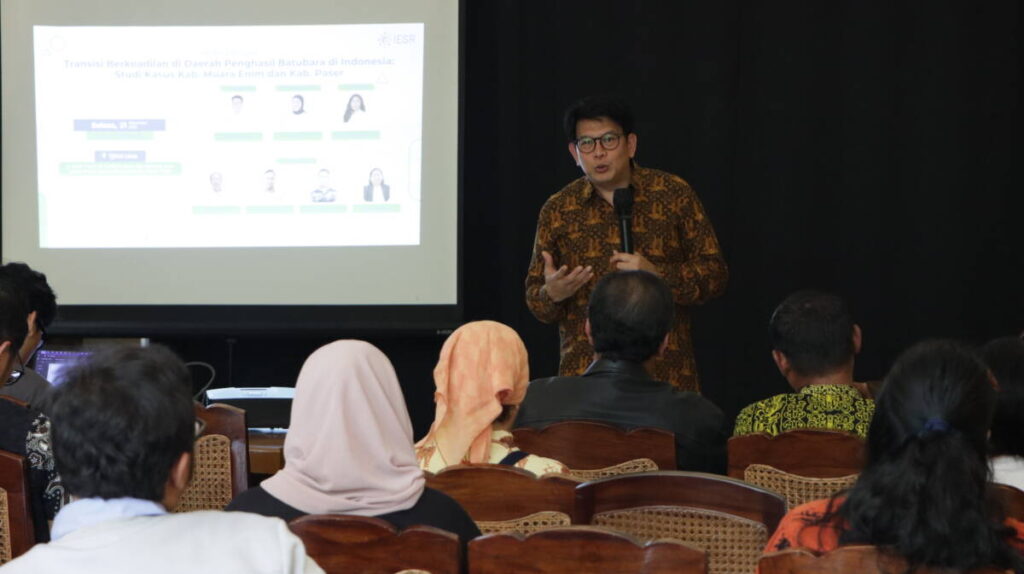 Menggali Lebih Dalam Dampak Transisi Energi pada Daerah Penghasil Batubara - IESR Menggali Lebih ...